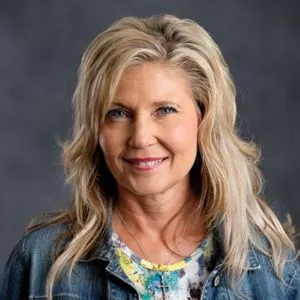 Lisa Tipton - Haslam College of Business